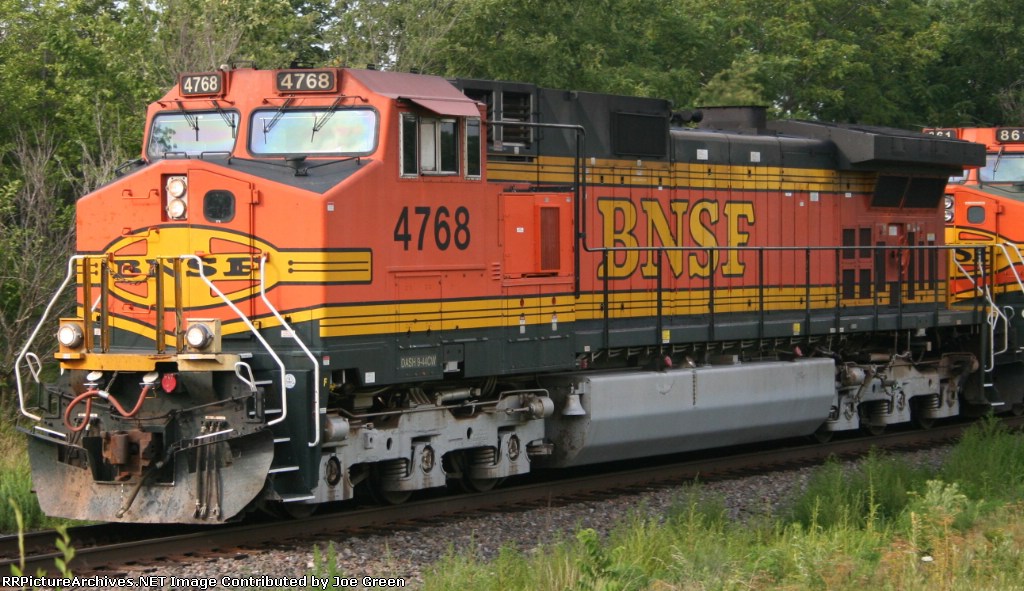 BNSF 4768
